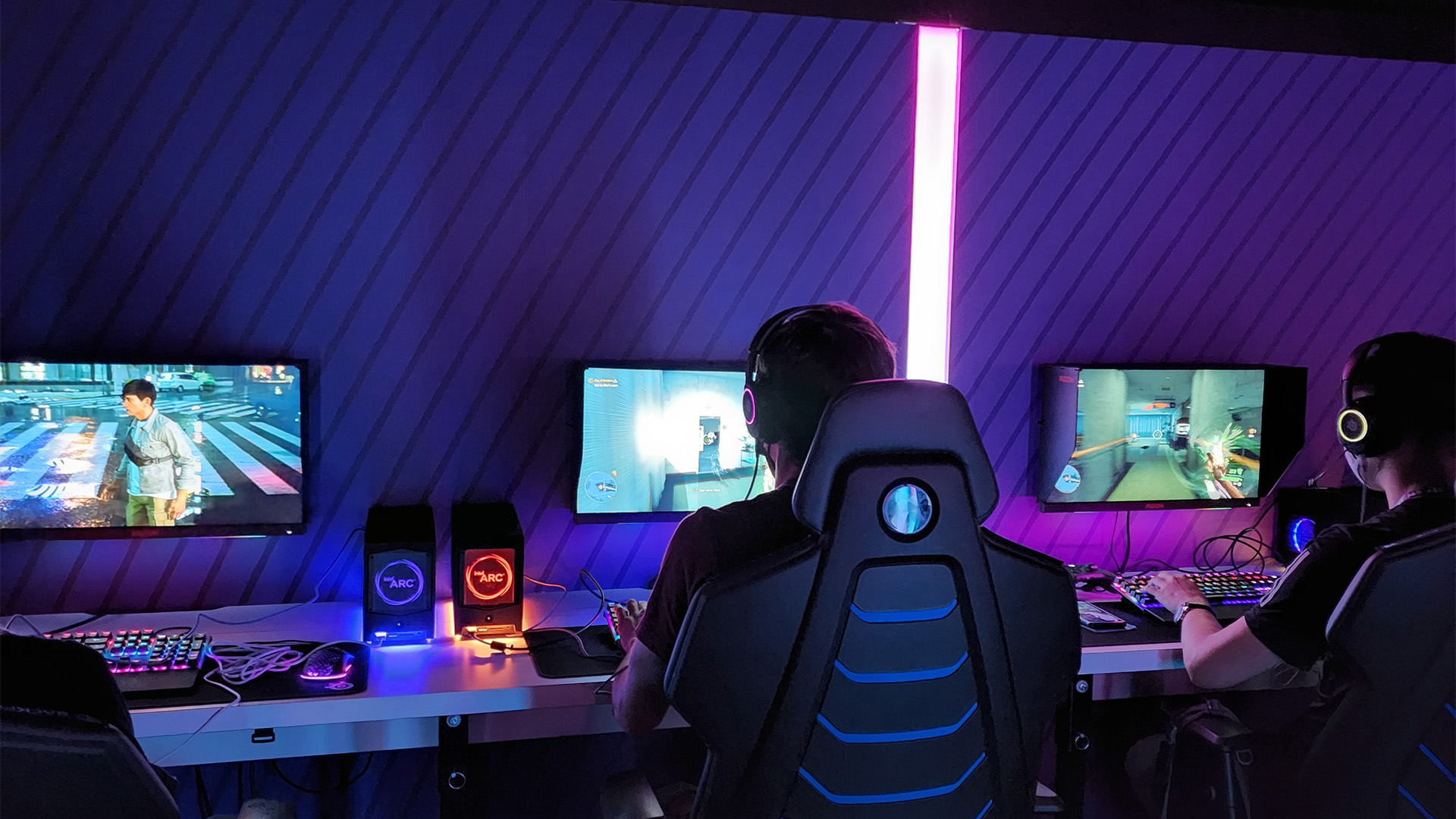 Intel® Arc™ Graphics Gaming Truck Hits the Road – Intel Gaming Access